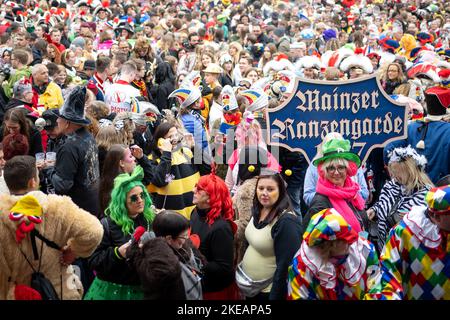 People celebrate carnival on Schillerplatz in Mainz, on november 11 ...