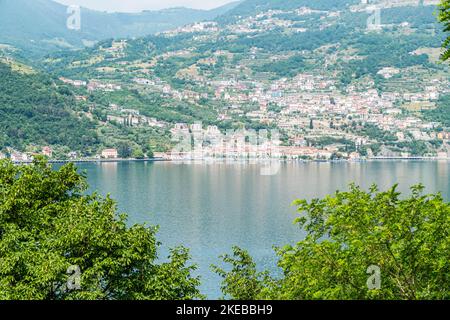 aerial view of Tavernola Bergamasca in the Lake Iseo Stock Photo - Alamy