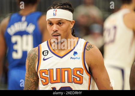 Phoenix Suns guard Damion Lee (10) in the first half of a preseason NBA ...