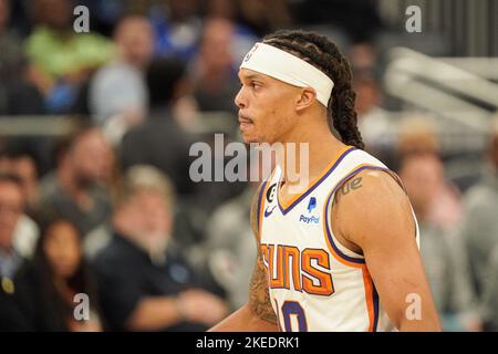 Phoenix Suns guard Damion Lee (10) shoots against the Portland Trail ...