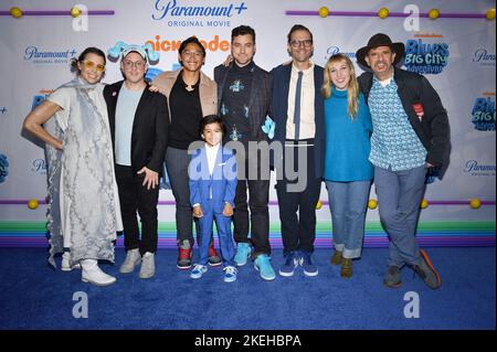 Nick Balaban and Steve Burns attend premiere of Blue's Big City ...