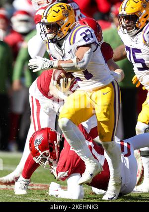 LSU running back Josh Williams (18) runs for a gain during the first ...