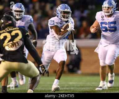 November 12, 2022: North Carolina sophomore Elijah Green (21) gets ...