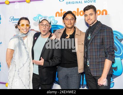 Traci Paige Johnson, Steve Burns, Josh Dela Cruz, Alesso Spinelli ...