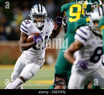 Kansas State running back DJ Giddens runs the 40-yard dash at the NFL ...