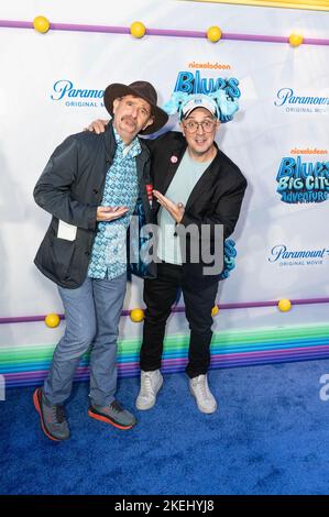Nick Balaban and Steve Burns attend premiere of Blue's Big City ...