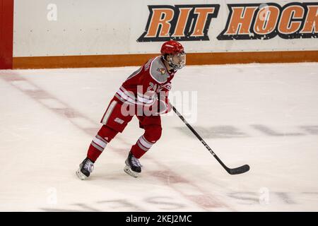 November 12, 2022: Sacred Heart Pioneers forward Kevin Lombardi (12 ...