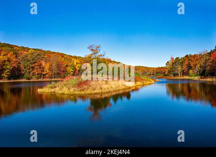 Blue Mountain Lake, New Jersey, just off the Appalachian Trail, was ...