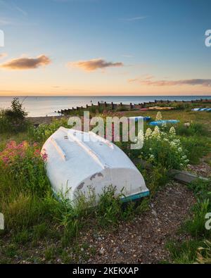 A view of the North Sea and the Street at Tankerton Stock Photo - Alamy