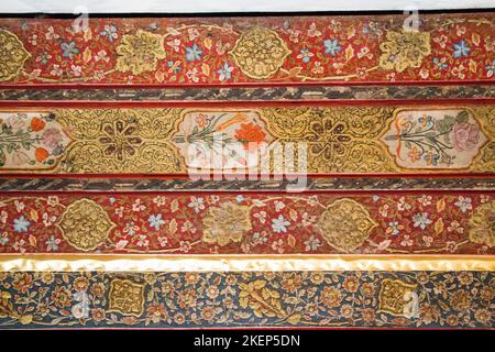 Ottoman-Turkish style floral art patterns on wood Stock Photo - Alamy