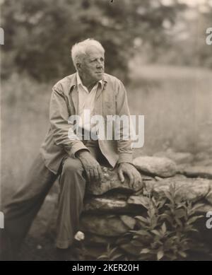 Robert Frost. Portrait of the American poet, Robert Lee Frost (1874 ...