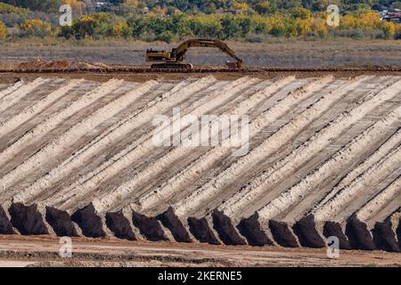 Aerial view of the Moab UMTRA Project to remove radioactive tailings ...