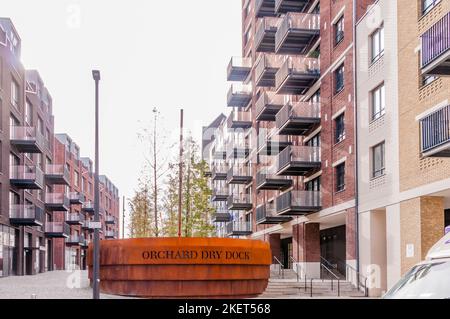 orchard dry dock, orchard place residential development on the river ...