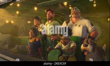 STRANGE WORLD, Jaeger Clade (voice: Dennis Quaid), 2022. © Walt Disney ...