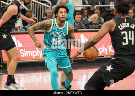 Charlotte Hornets guard Kelly Oubre Jr. (12) in the first half of an ...