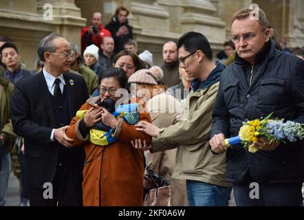 Mother of Tseng Sheng-Guang, who was killed by the Russian occupation ...