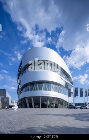 Mercedes Benz Headquarters, Stuttgart, Germany Stock Photo - Alamy