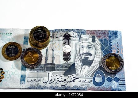 500 SAR five hundred Saudi Arabia riyals cash money banknote with pile ...