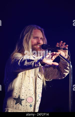 BARCELONA - NOV 8: Sam Ryder (singer) performs on stage at Apolo on ...