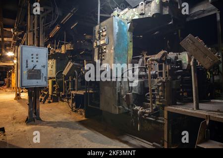 large machine hall in abandoned spinning factory Stock Photo - Alamy