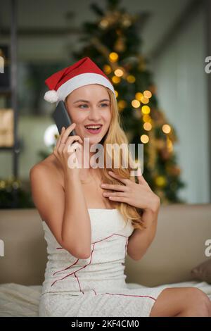 Portrait of Santa Claus answering Christmas letters Stock Photo - Alamy