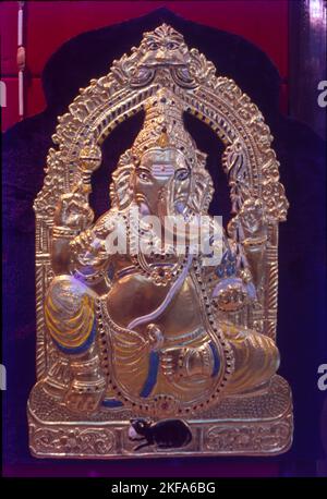 Ganpati Foil Painting, Creating Embossed Shapes and Coloring Them On ...