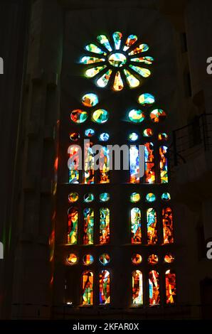 colorfull Window Sagrada Familia Antoni Gaudi cathedral architecture ...