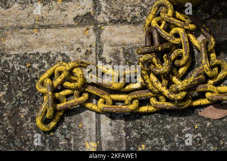 Chains, steel, object, still-life Stock Photo - Alamy
