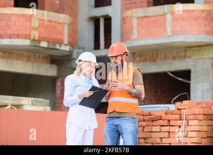Construction team communication concept. Relationships between ...
