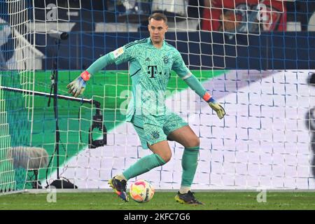 GELSENKIRCHEN - FC Bayern Munchen goalkeeper Manuel Neuer during the ...