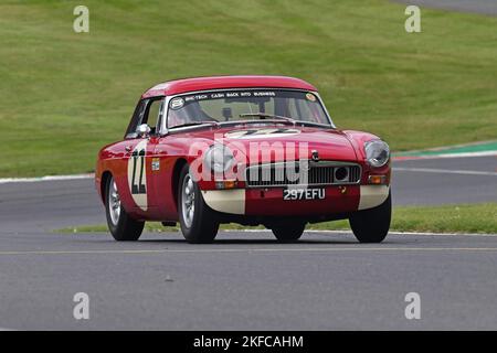 Tom Smith, MG B Roadster, Equipe Libre, Equipe GTS, a forty minute race ...