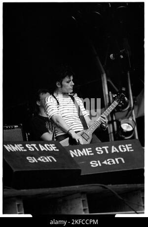 DONITA SPARKS, L7, GLASTONBURY 94: Singer and guitarist Donita Sparks ...