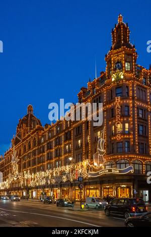 Harrods store entrance Christmas lights on shop buildings architectural ...