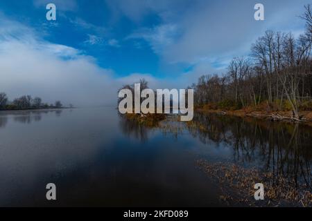 Early morning at Petrie Island - Petit matin à l'Ile Pétrie Stock Photo ...