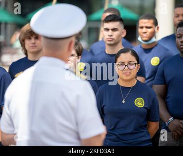 BALTIMORE (Sept. 8, 2022) Future Sailors from the Baltimore area fold ...