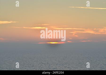 dawn at sea no sun colorfull pastell gradient ocean Stock Photo - Alamy