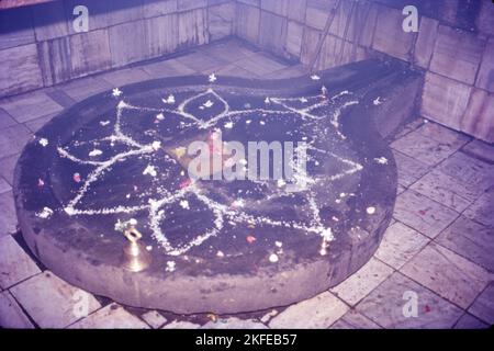 Shiv Ling:- It is a religious symbol in Hinduism representing Shiva as ...