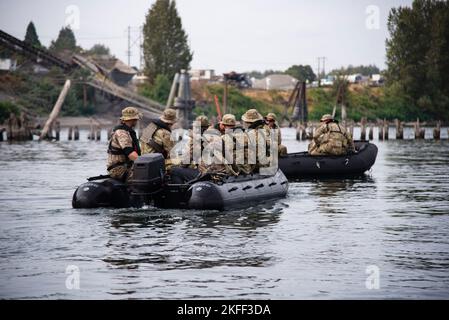 Reserve Citizen Airmen from the 304th Rescue Squadron conduct maritime ...