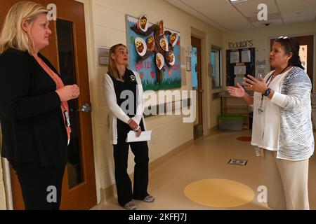 220914-N-UB993-1030 NORFOLK, Va. (Sept. 14, 2022) Evelyn Honea, Navy ...