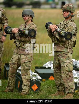 M136 AT4 Light Anti-tank Weapon Primary function: Anti-armor, gun ...