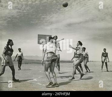 African American women, members of the 32nd and 33rd Company's Women's ...