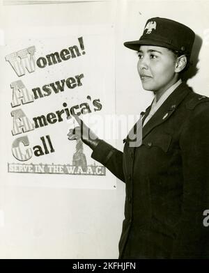 Female army officer in dress uniform, Manila, Philippines Stock Photo ...