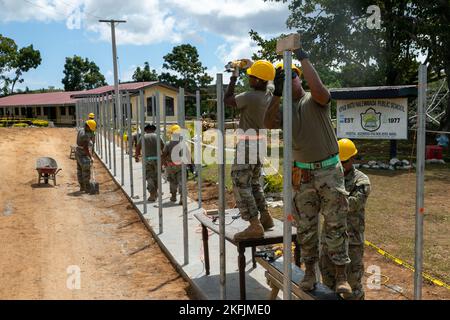 Soldiers from 1st Platoon, 797th Vertical Engineer Company from ...