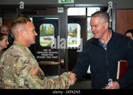 U.S. Army Col. Jacob Peterson, Alaskan NORAD Region and ALCOM chief of ...