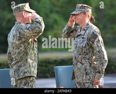 JACKSONVILLE, Fla. (Sept. 23, 2022) - Capt. Sharon House, Commander ...