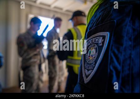 Sumter Police Department (SPD) quick reaction team officers demonstrate ...