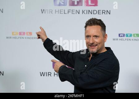Lars PAPE, actor, 27th RTL donation marathon "We help children ...