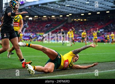 Australia's Julia Robinson during the Women's Rugby League World Cup ...