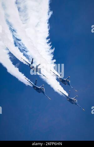 The Blue Angels, perform the diamond formation maneuver Stock Photo - Alamy