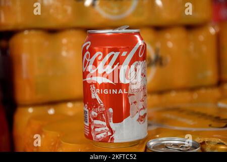 Kastrup/Copenahgen /Denmmark/20 November 2022/. Coca cola original cans ...